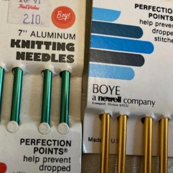 Art | Vintage Knitting Needles In Floral Vinyl Zipper Carrying Case ...